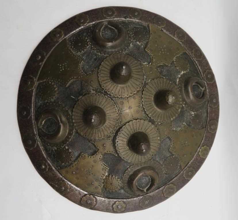 Lot 101 - AN INDIAN SHIELD (DHAL)