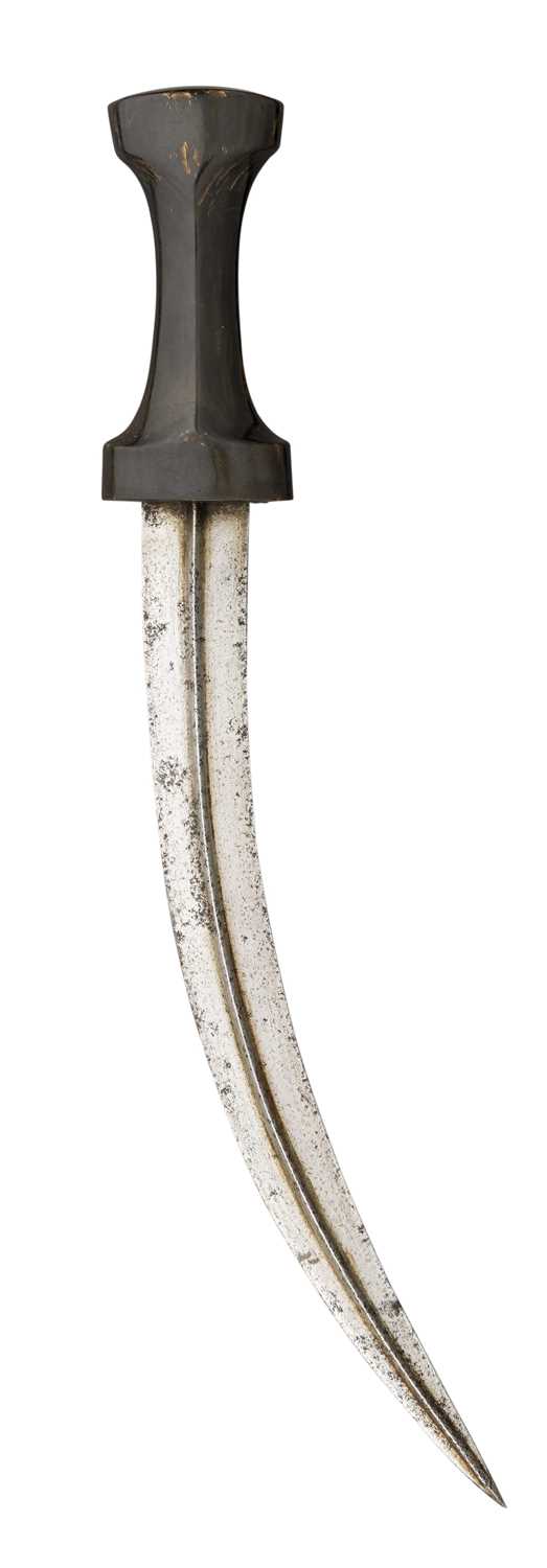 Lot 25 - AN INDIAN DAGGER (JAMBIYA)