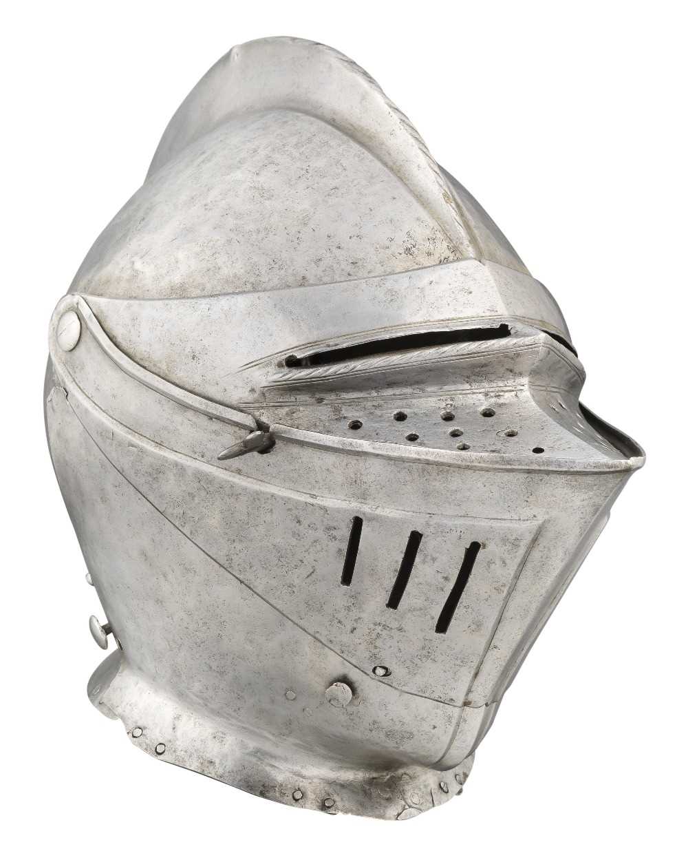 Lot 526 - A SOUTH GERMAN CLOSE HELMET FOR HEAVY FIELD