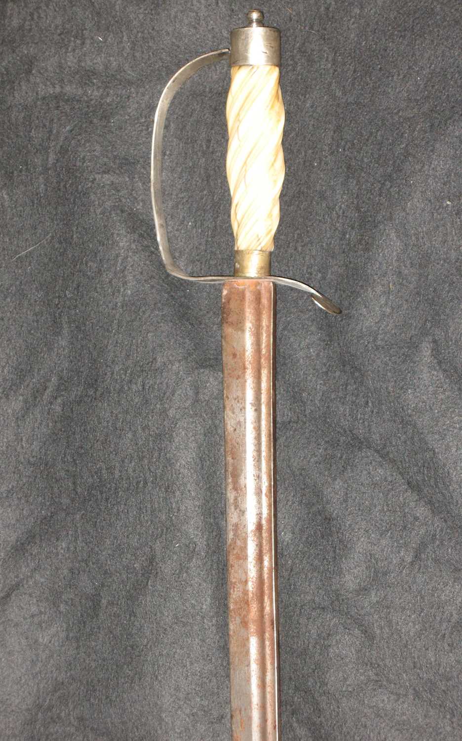 Lot 61 - A COMPOSITE HUNTING SWORD