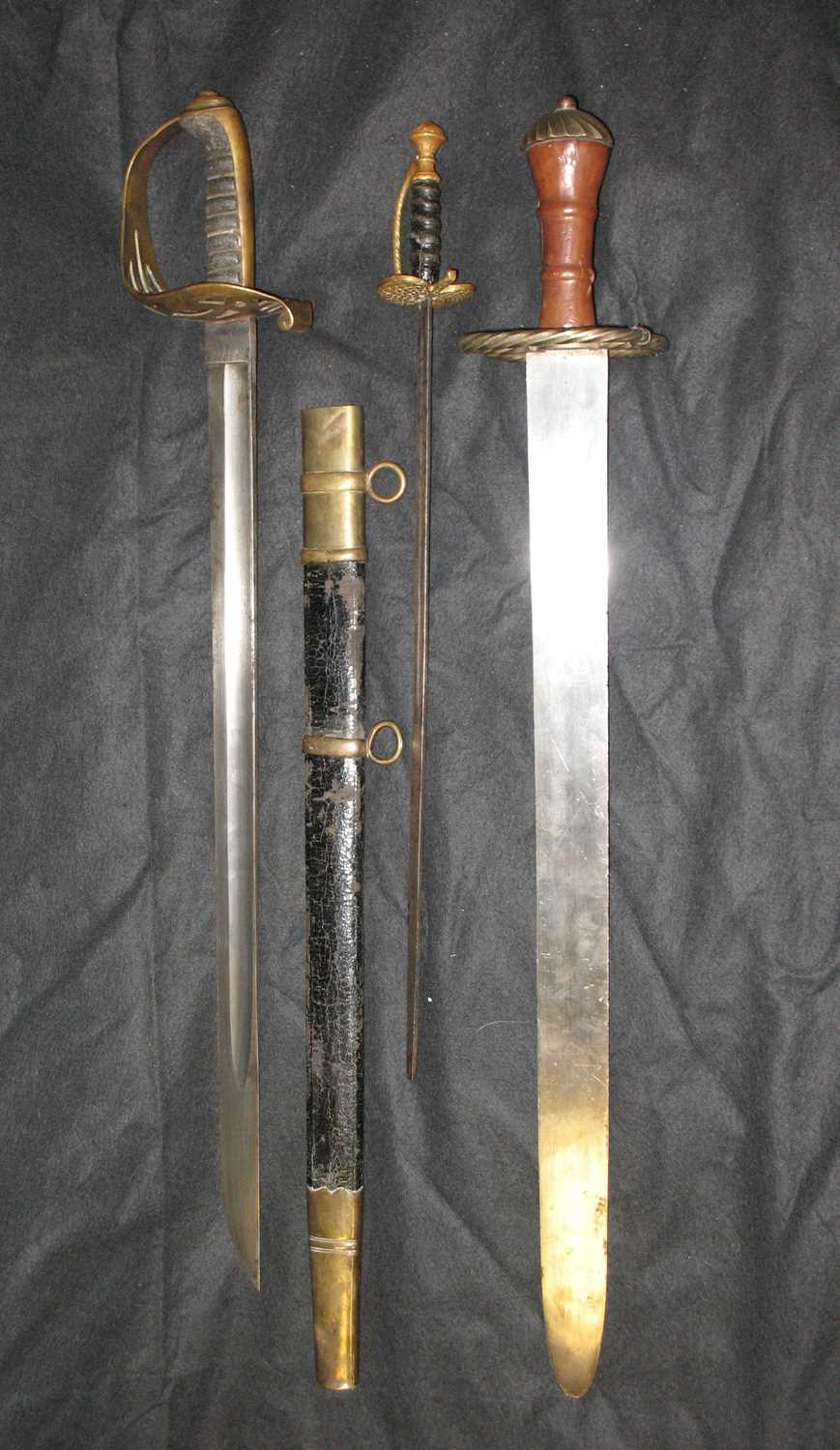 Lot 75 - AN EAST EUROPEAN SABRE