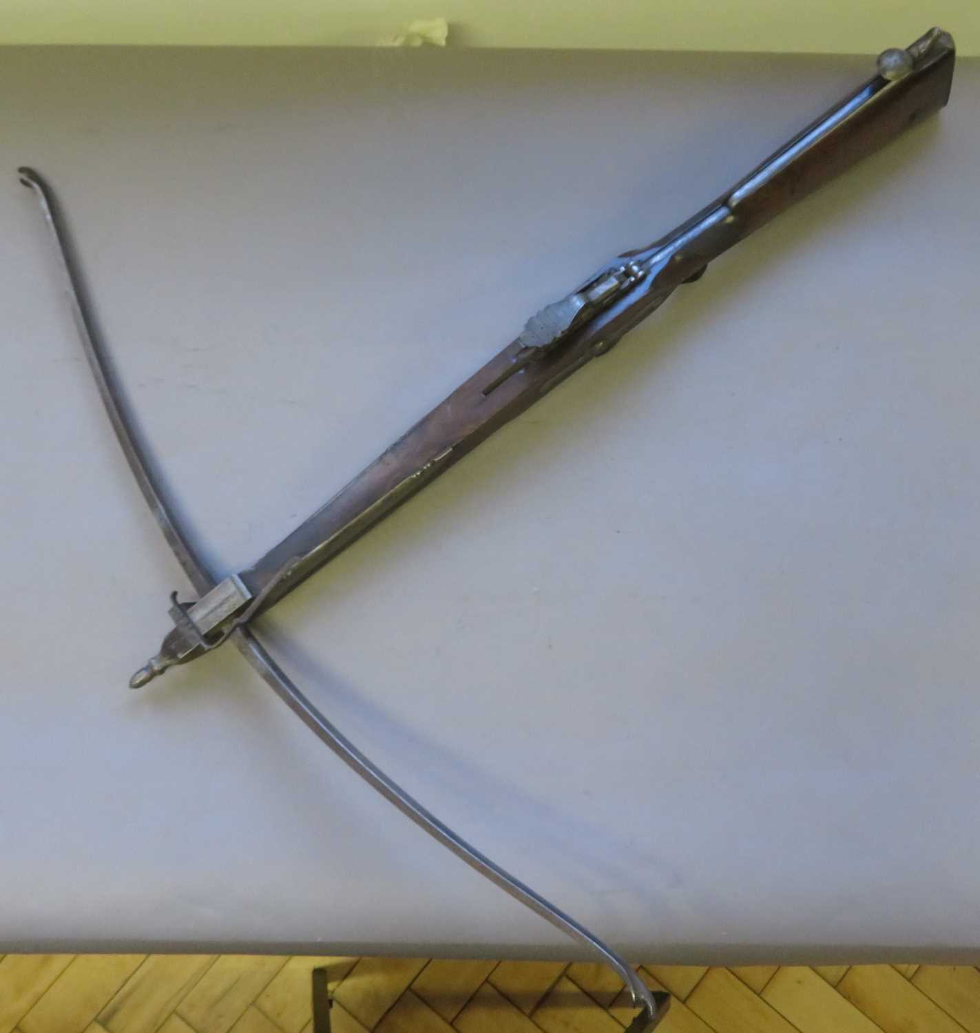 Lot 243 - AN ENGLISH STONEBOW, THIRD QUARTER OF THE