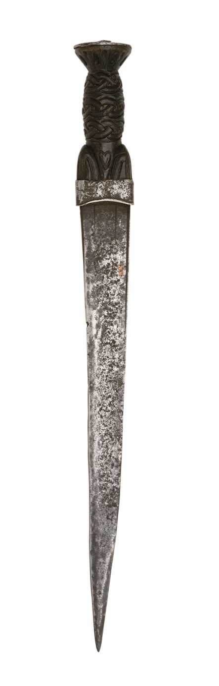 Lot 184 - A SCOTTISH DIRK
