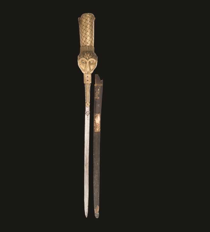 Lot 33 - A FINE INDIAN PATA