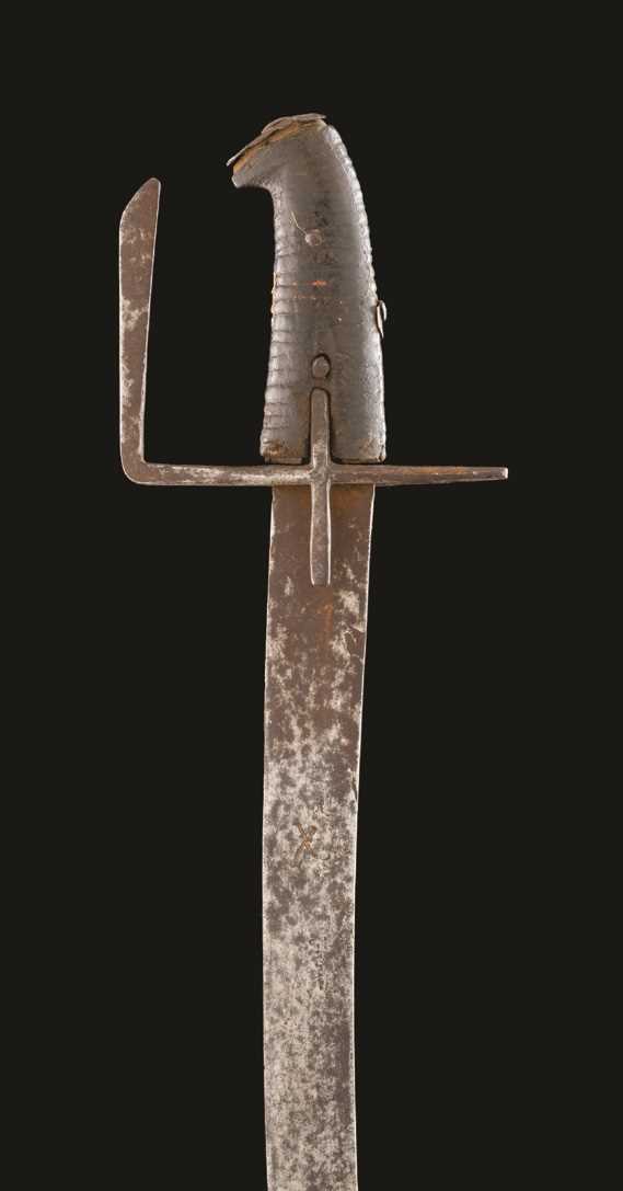 Lot 112 - A RARE MILITARY SABRE IN THE EAST EUROPEAN