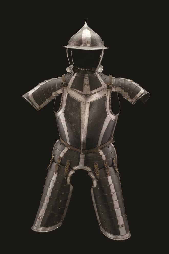 Lot 236 - **A COMPOSITE GERMAN 'BLACK AND WHITE' THREE-