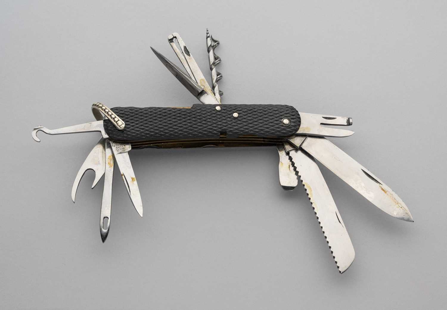Lot 721 - A SPORTSMAN’S KNIFE, JOHN PETTY & SONS,