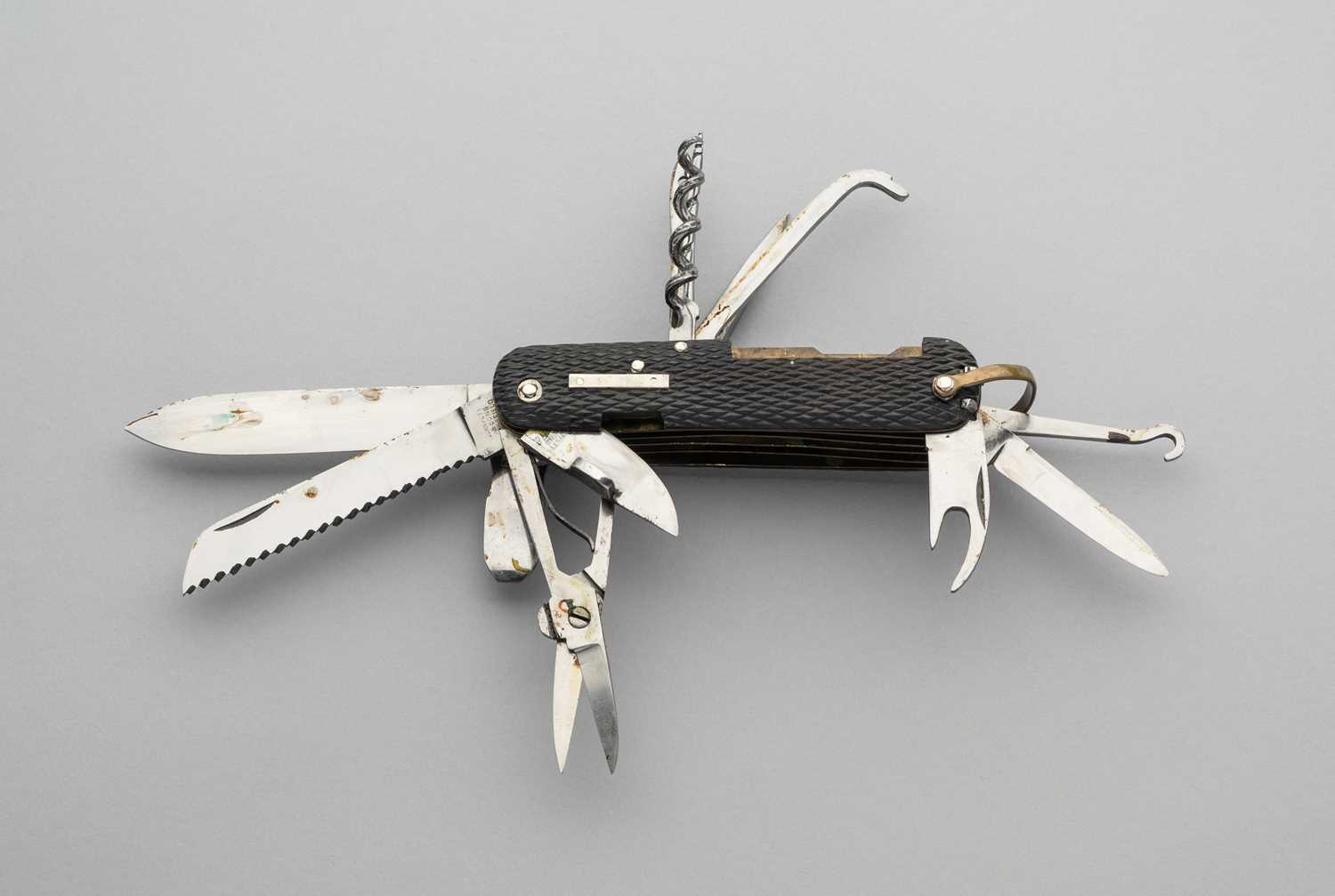 Lot 726 - A SPORTSMAN’S KNIFE, JOHN PETTY & SONS,