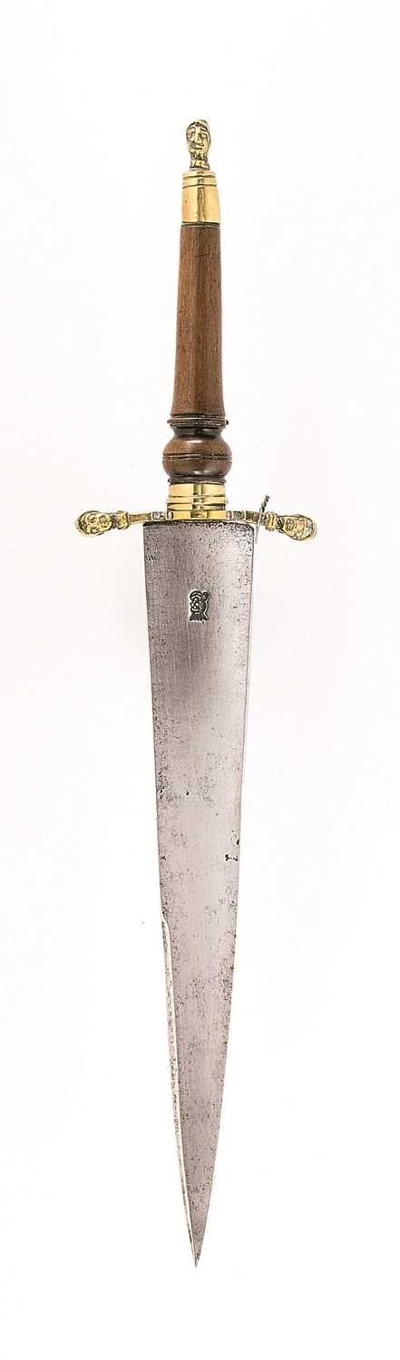 Lot 300 - AN ENGLISH PLUG BAYONET