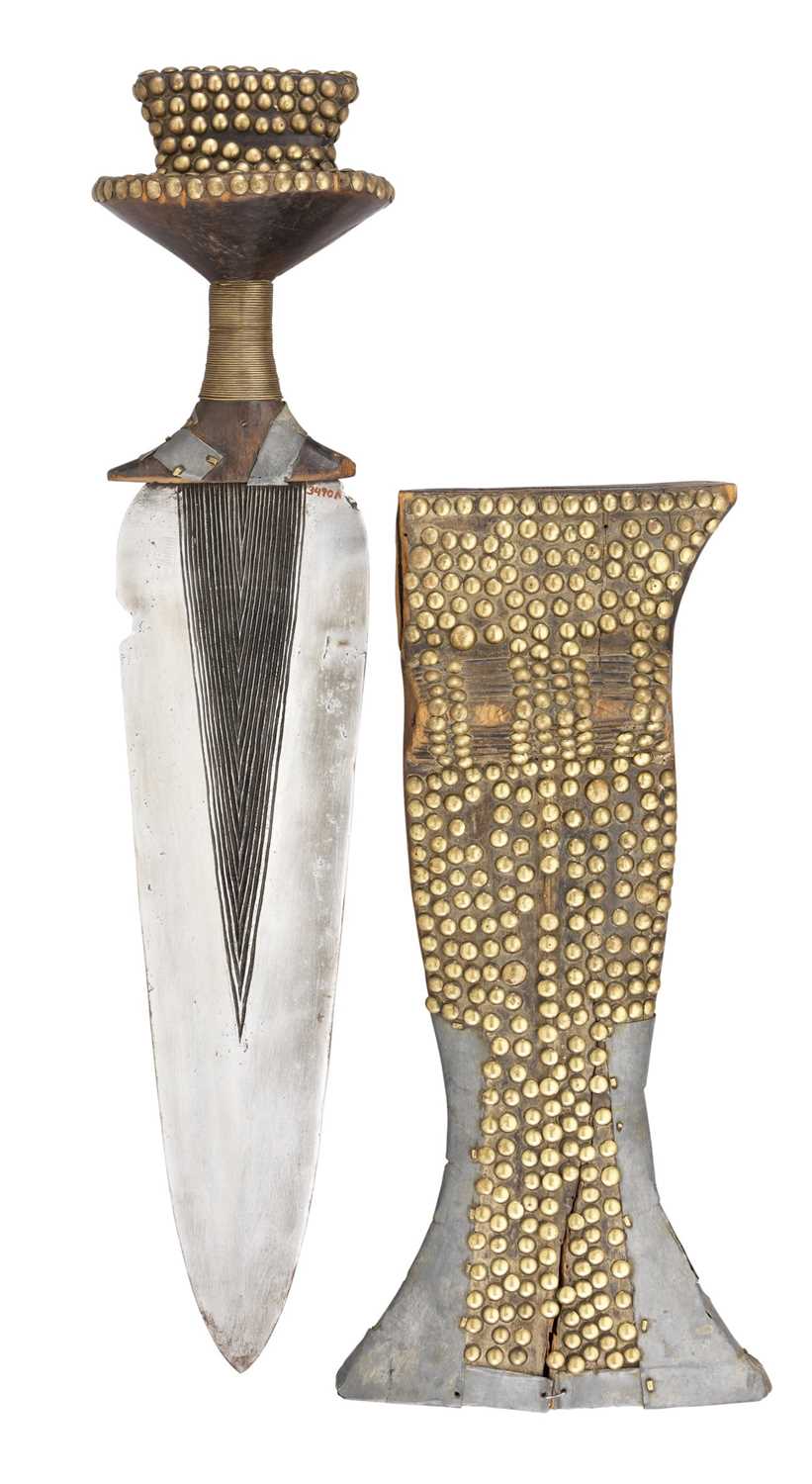 Lot 57 - **A KUBA SHORTSWORD (IKUL)