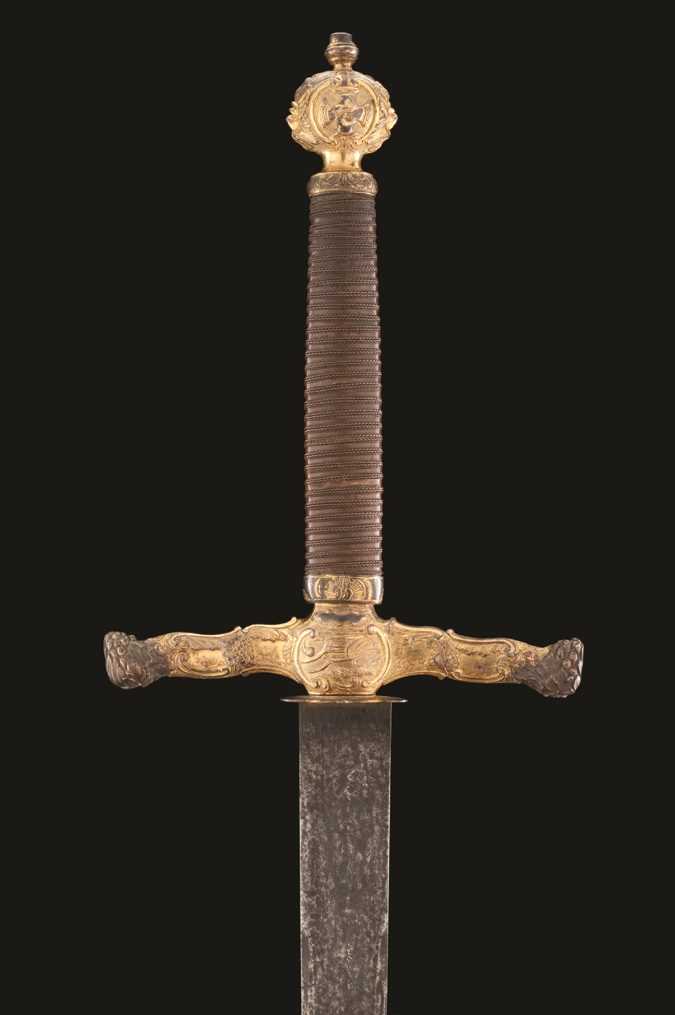 Lot 110 - A RARE FRENCH BEARING SWORD