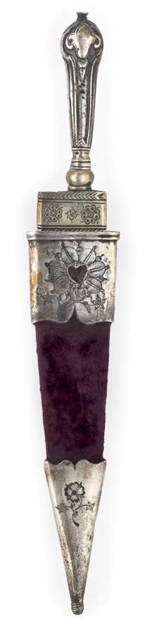 Lot 43 - A MEDITERRANEAN SILVER-MOUNTED DAGGER