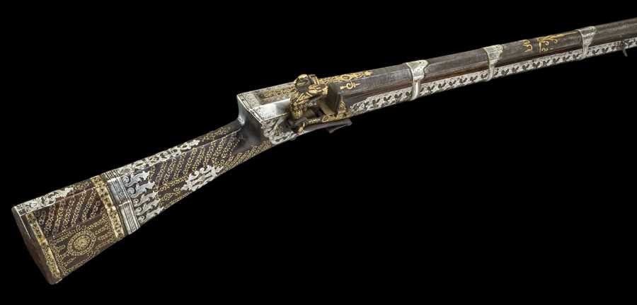 Lot 102 - A FINE 28 BORE TURKISH MIQUELET-LOCK GUN