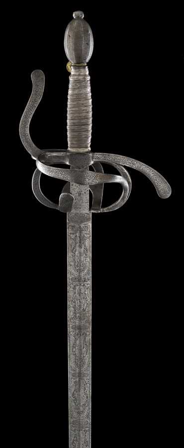 Lot 147 - A DECORATED RAPIER IN GERMAN LATE 16TH