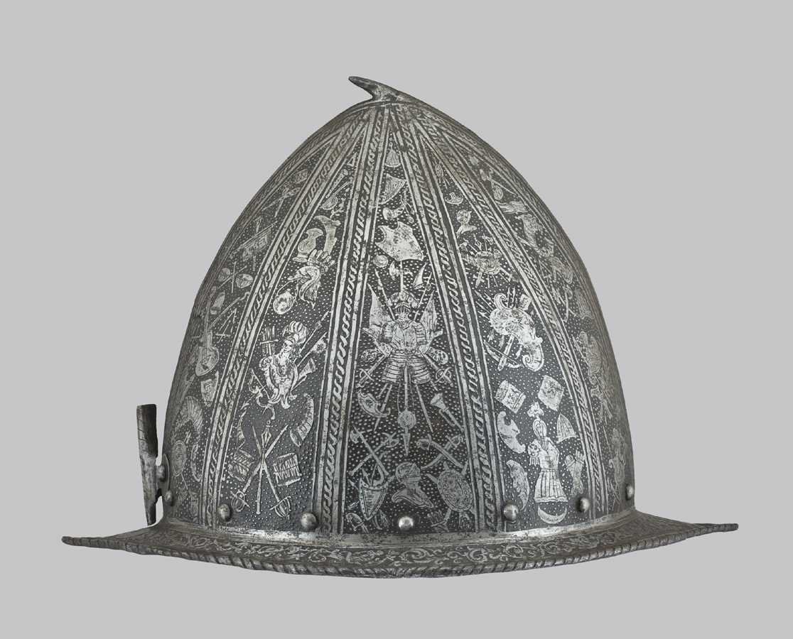 Lot 225 - AN ITALIAN MORION IN THE 'SPANISH' FASHION