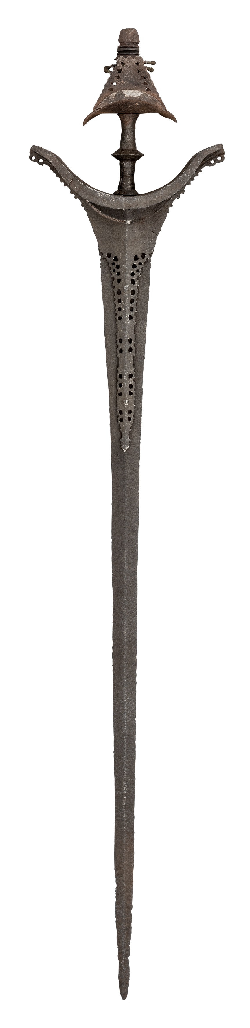 Lot 5 - A SOUTH INDIAN RAPIER, LATE 16TH/17TH CENTURY,