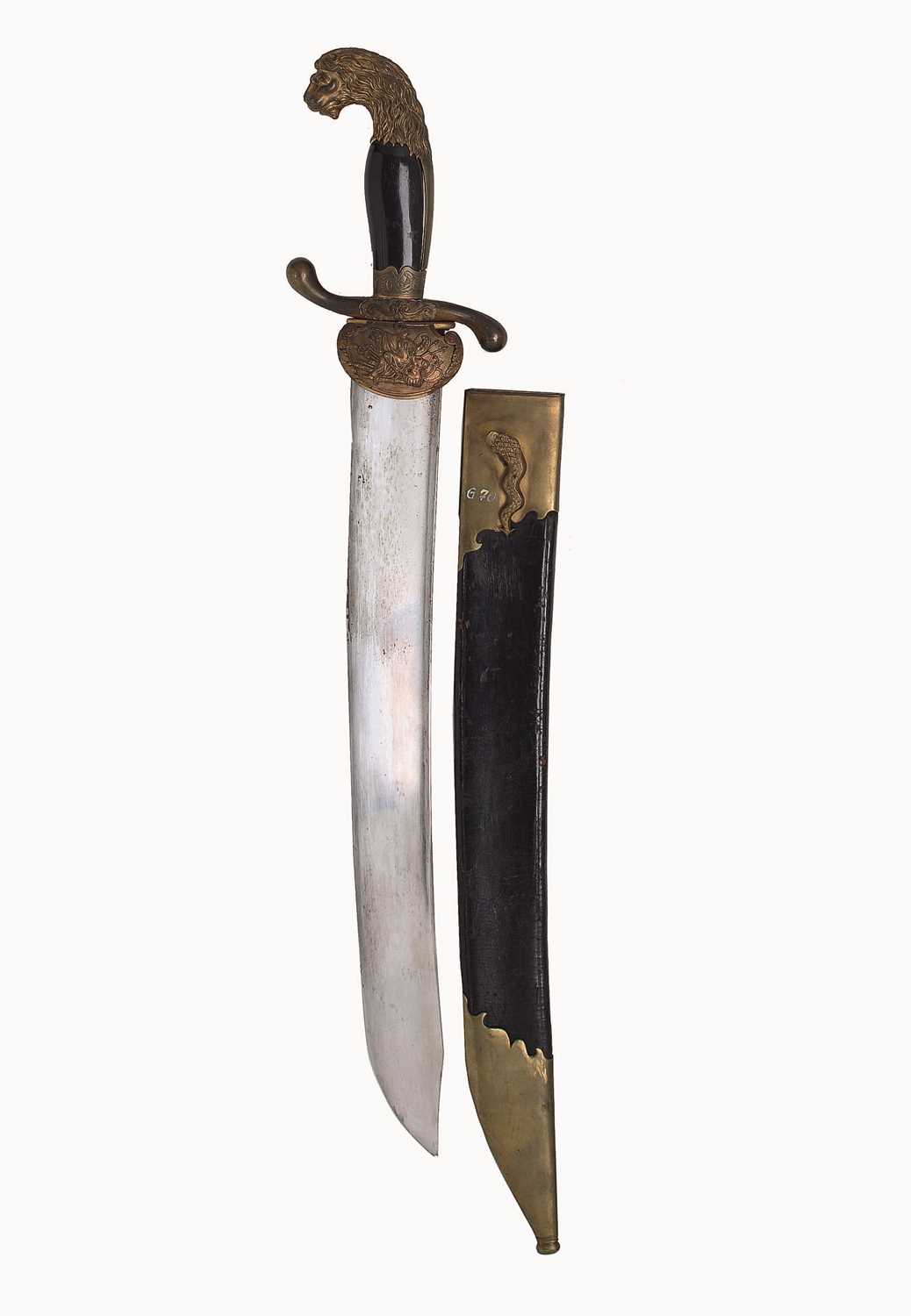 Lot 142 - A DECORATIVE SHORTSWORD
