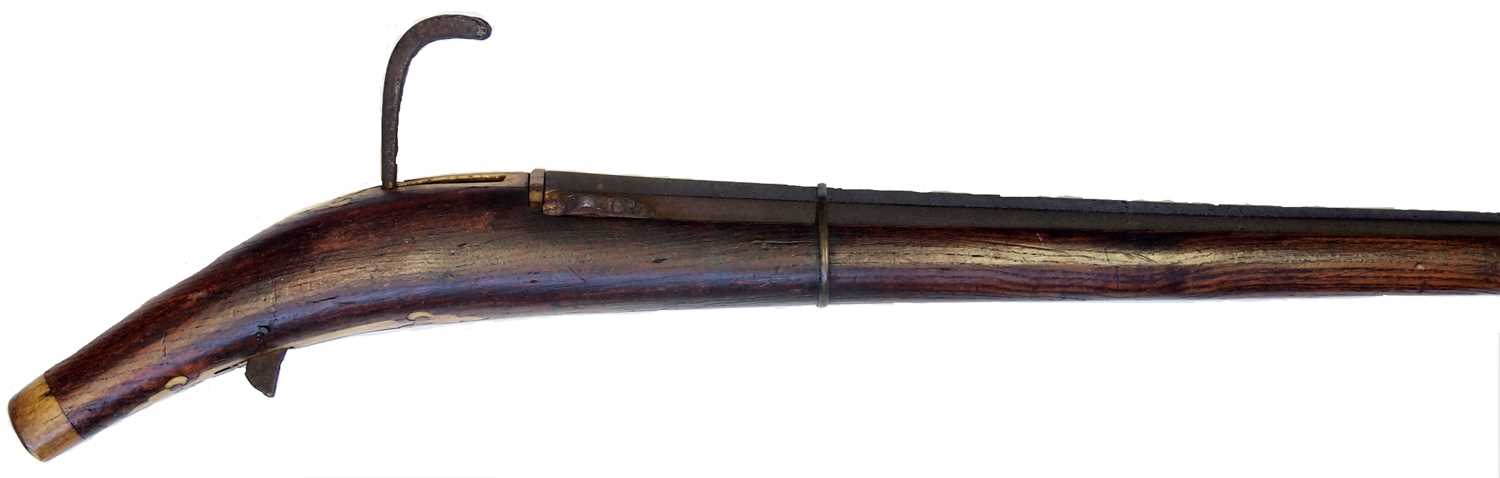 Lot 27 - A RARE 60 BORE CHINESE MATCHLOCK GUN