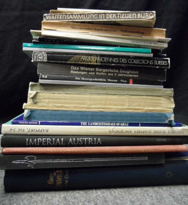 Lot 366 - BOOKS