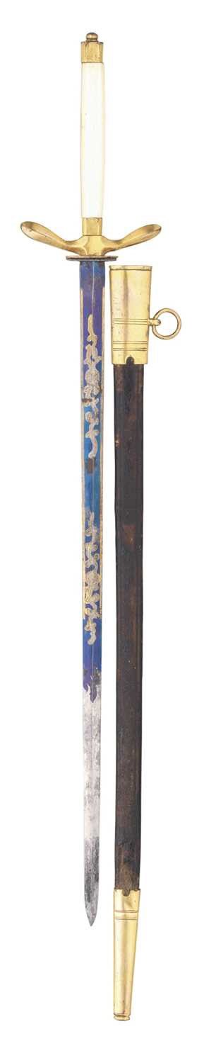 Lot 333 - ËœA NAVAL OFFICER'S DIRK