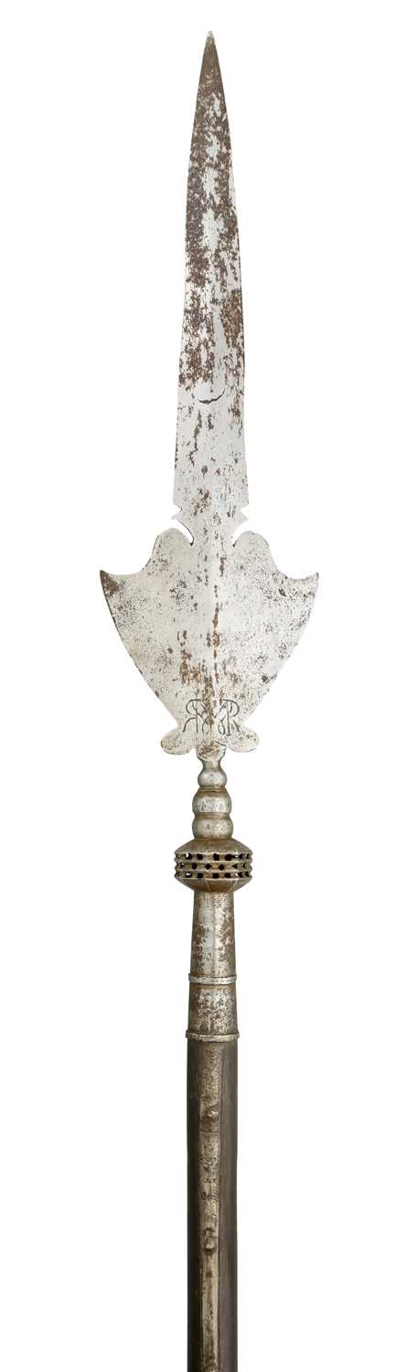 Lot 136 - A RARE ENGLISH PARTISAN FOR THE GUARD OF