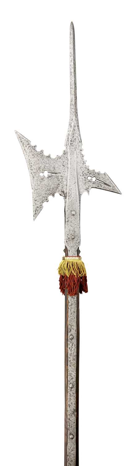 Lot 152 - A HALBERD