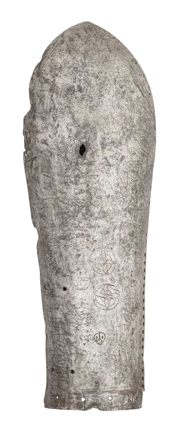 Lot 70 - A RARE OTTOMAN ARM DEFENCE, TURKEY, 15TH