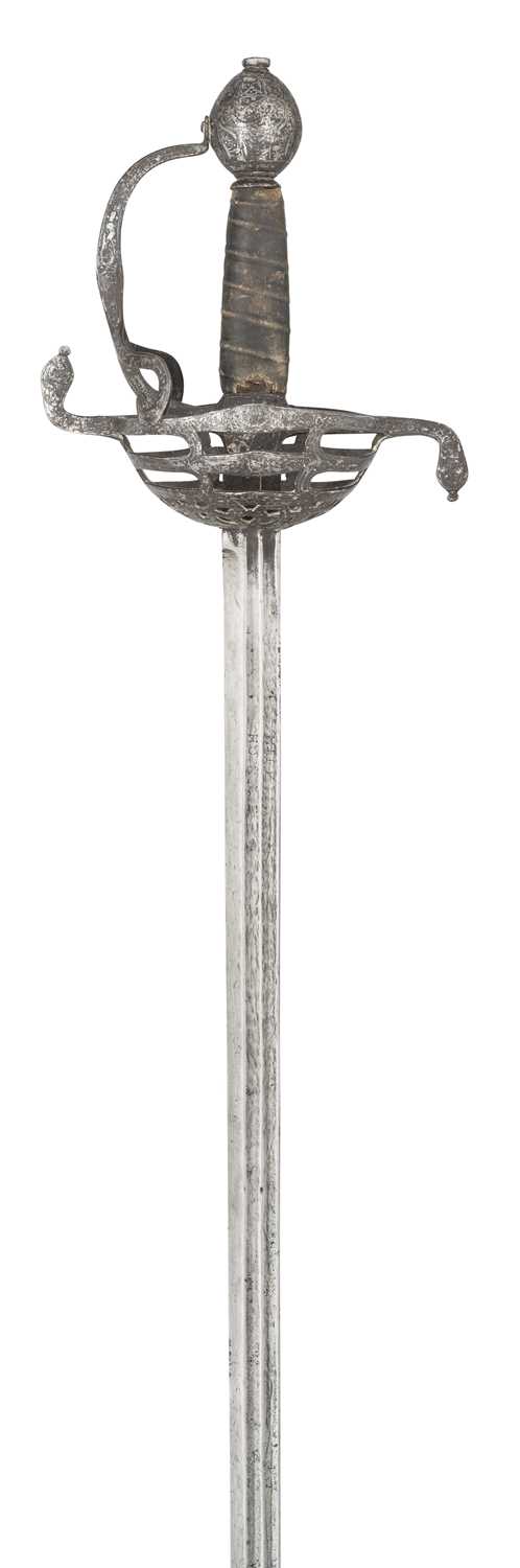 Lot 188 - AN ENGLISH RAPIER WITH BACKSWORD BLADE,