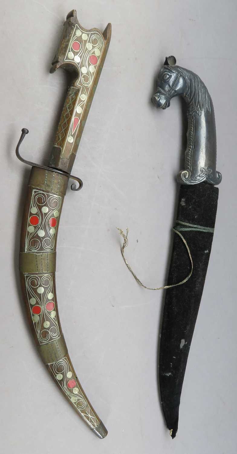 Lot 189 - AN INDIAN DAGGER (KHANJAR) AND A NORTH