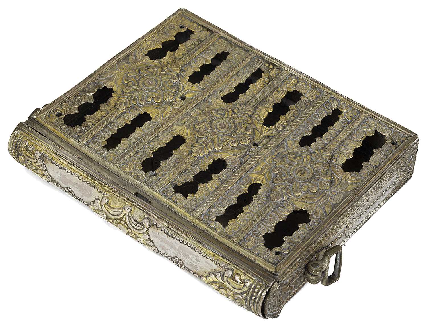Lot 452 - AN OTTOMAN PARCEL-GILT SILVER CASE