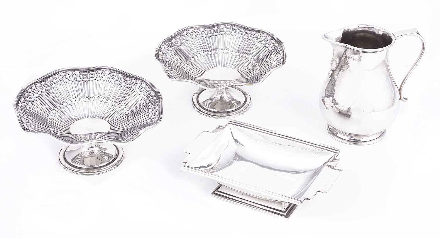 Lot 512 - ASSORTED ENGLISH SILVER