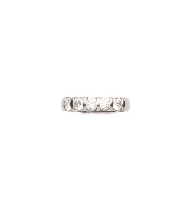 Lot 455 - DIAMOND HOOP RING