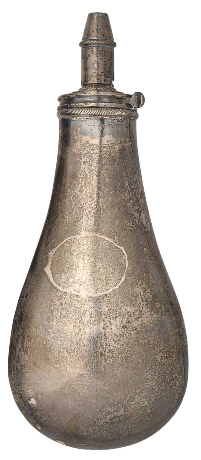 Lot 379 - A RARE SILVER POWDER FLASK, LONDON 1821,