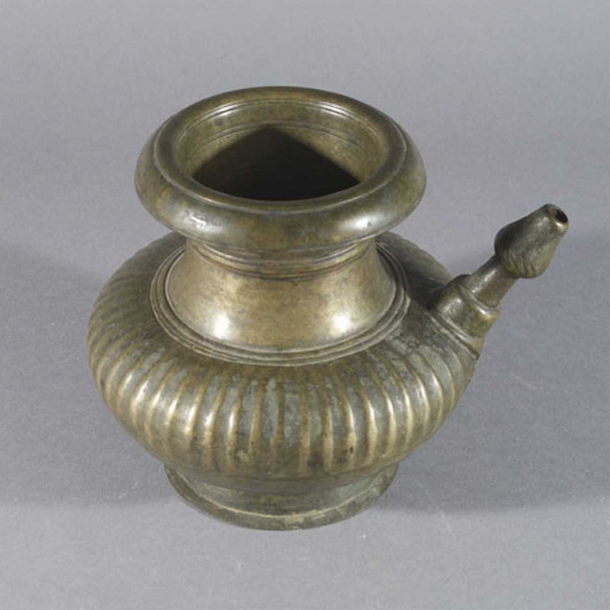 Lot 260 - A BRASS SPOUTED WATER POT (lota)