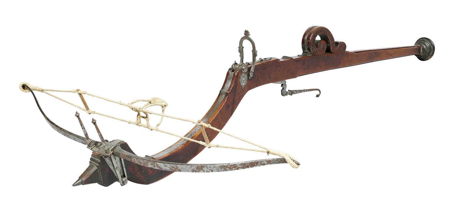 Lot 337 - AN ITALIAN STONEBOW, LATE 17TH/18TH