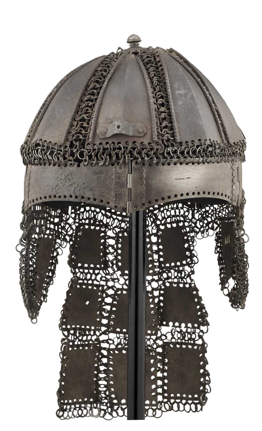 Lot 85 - A RARE SOUTH INDIAN MAIL AND PLATE HELMET