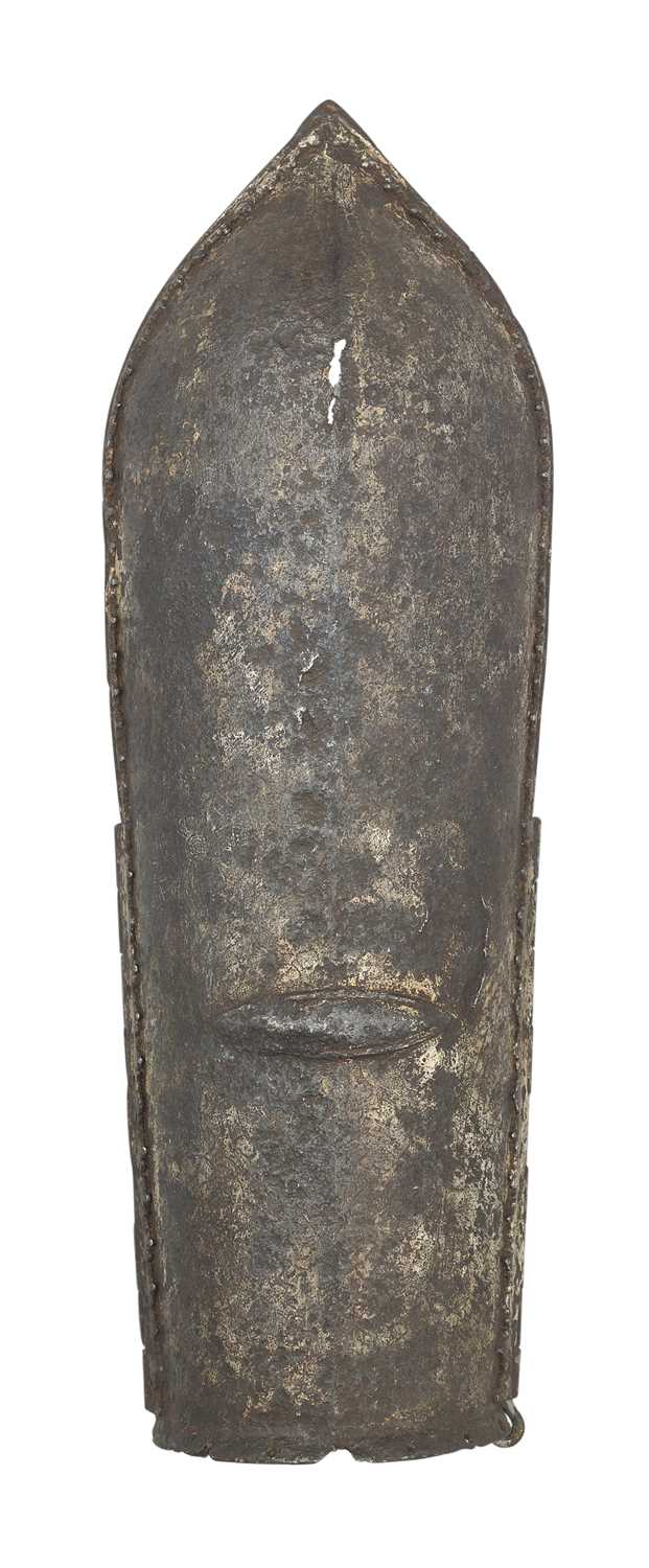 Lot 91 - A SOUTH INDIAN ARM DEFENCE (DASTANA), 18TH