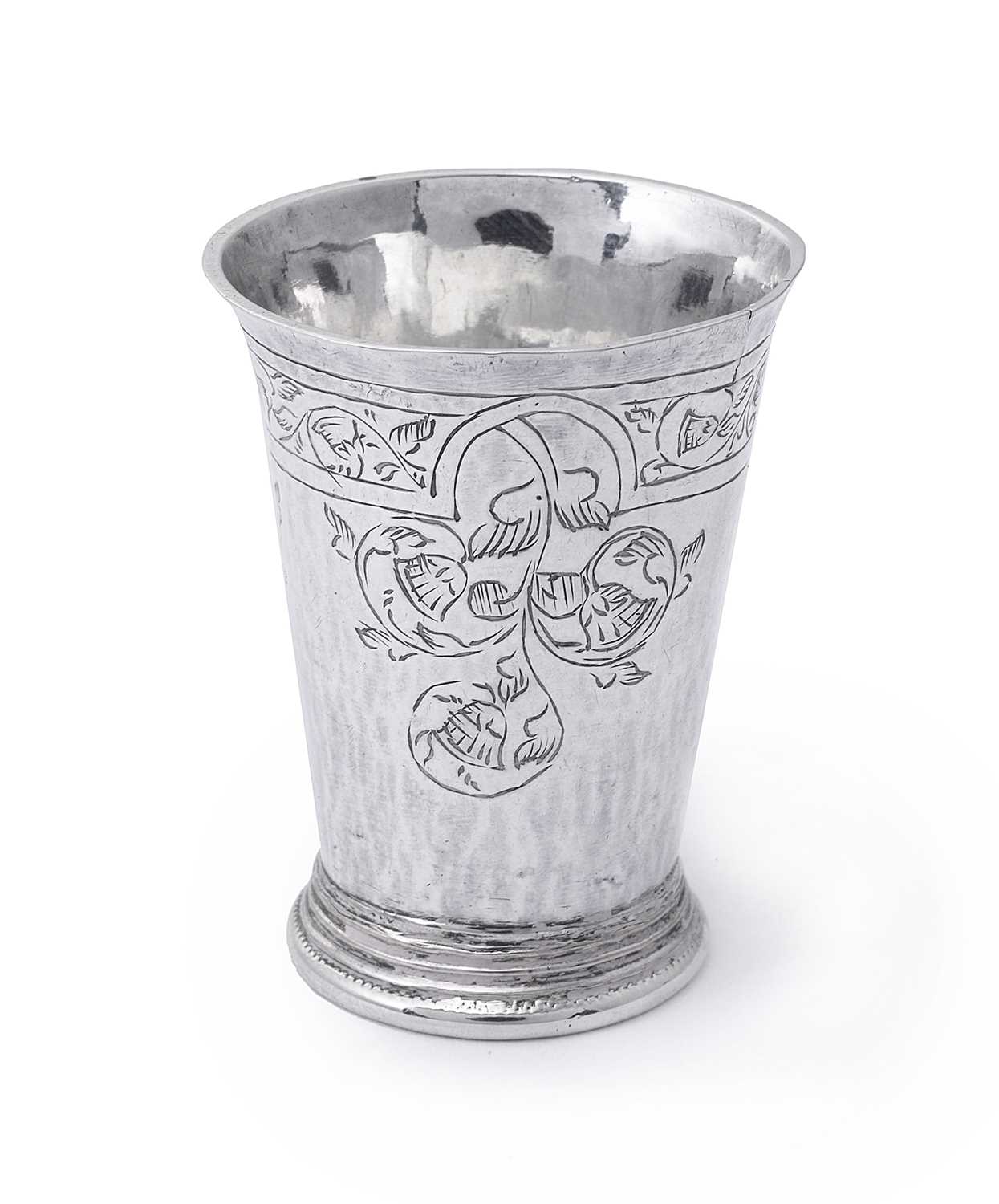 Lot 124 - A DUTCH SILVER MINIATURE BEAKER, UNMARKED,