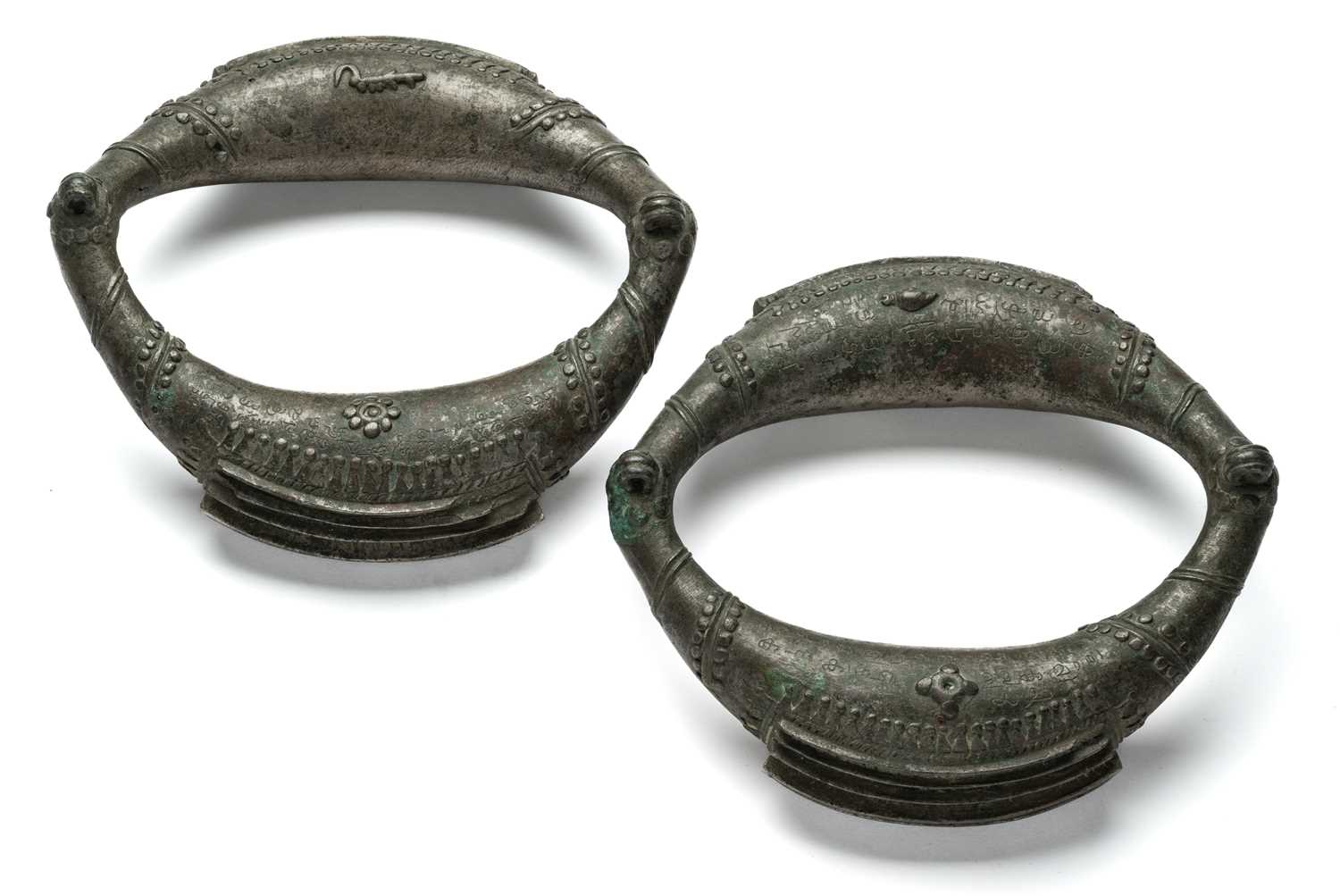 Lot 350 - â–¡ A PAIR OF RITUAL RATTLES (PUJARI