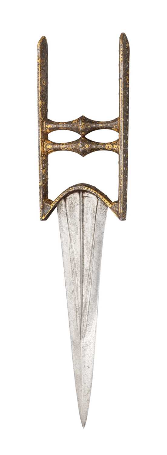 Lot 114 - AN INDIAN DAGGER (KATAR)