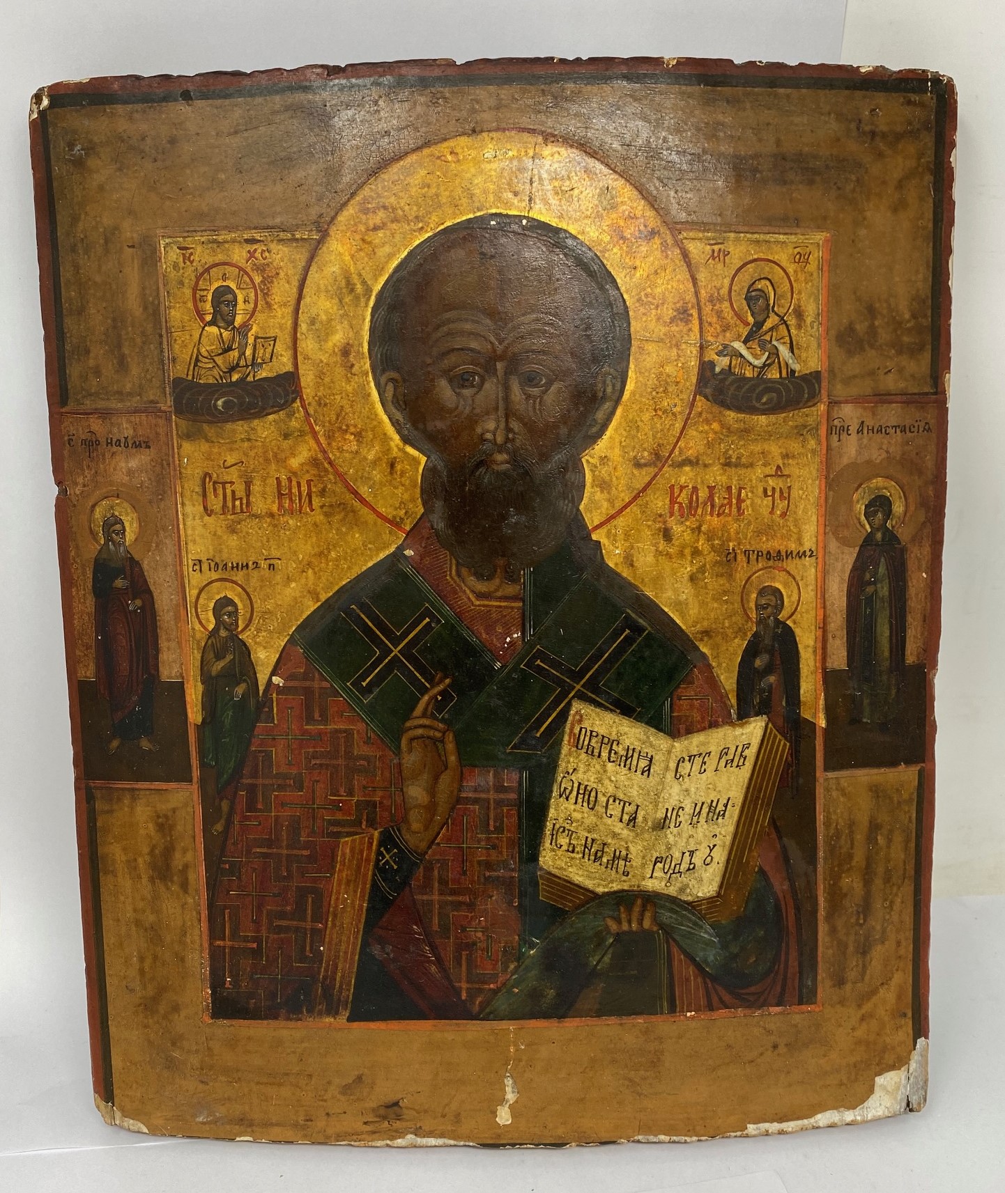 Lot 40 - AN ICON OF SAINT NICHOLAS THE WONDERWORKER,
