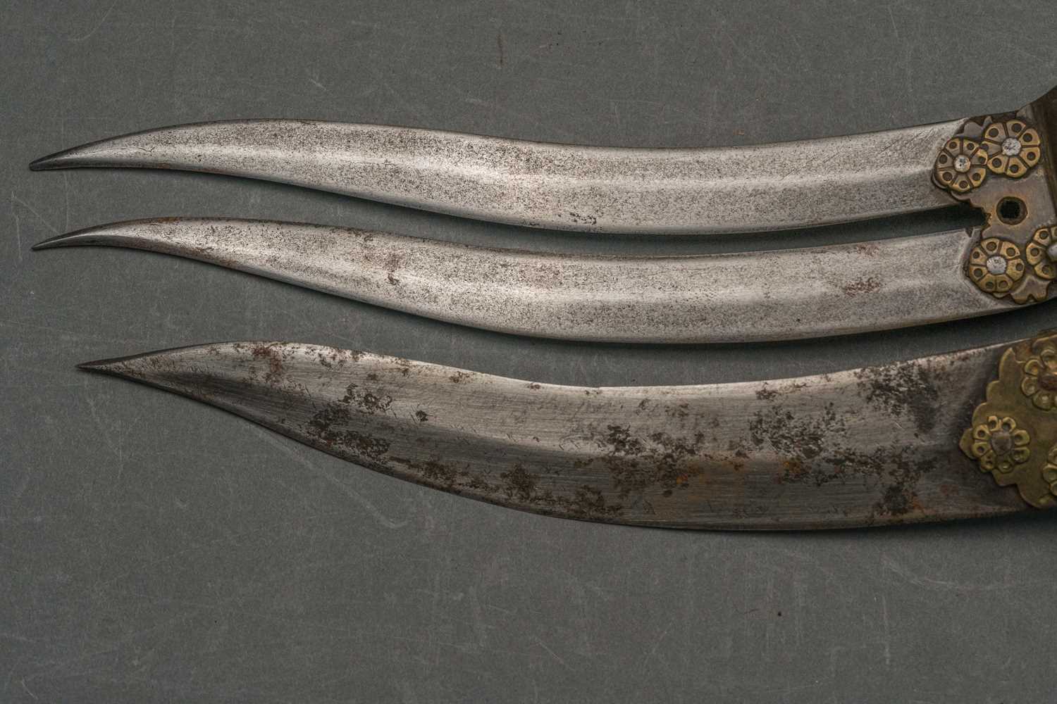Lot 40 - TWO INDIAN FOOT DAGGERS (BICHWA), 19TH