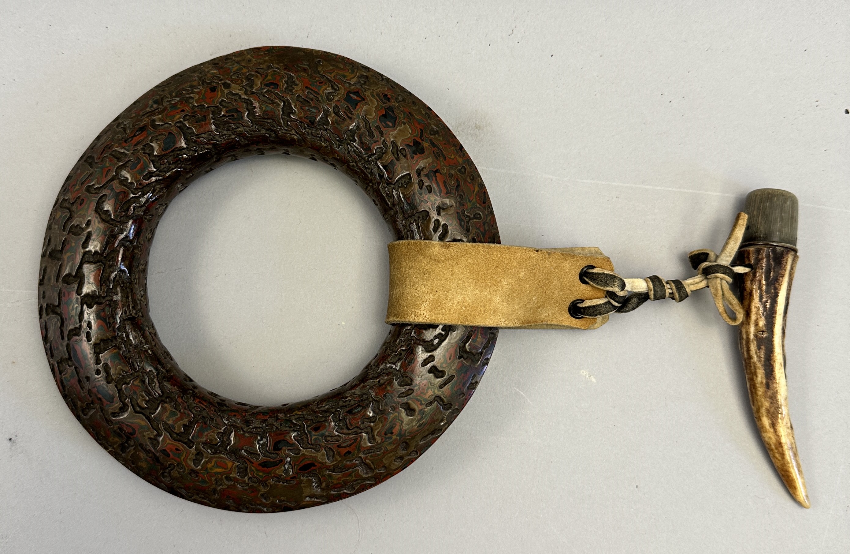 Lot 2 - A JAPANESE BOW (YUMI), BOW-STRING REEL, SEVEN