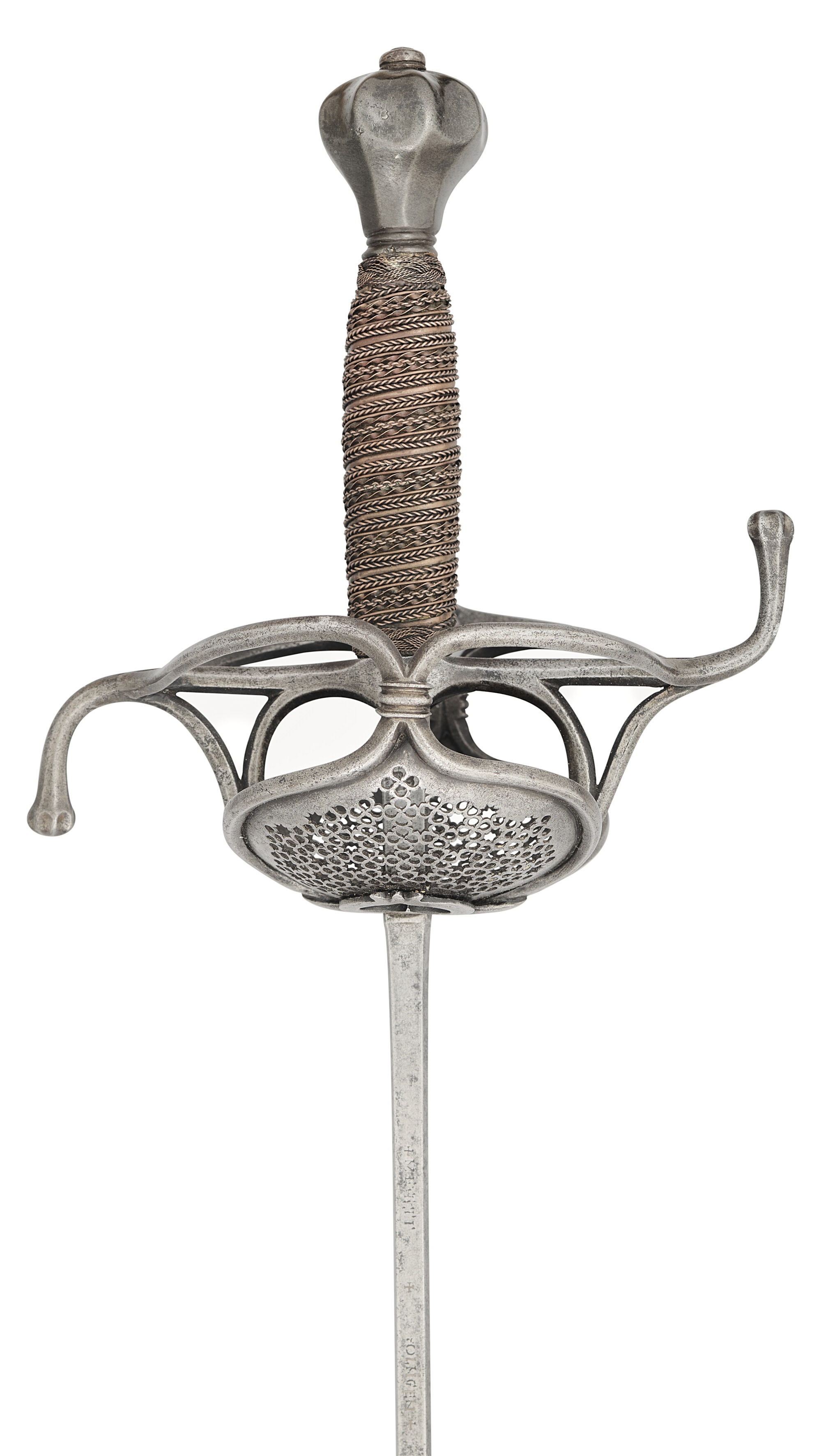 Lot 160 - A FINE NORTH EUROPEAN RAPIER, CIRCA 1640