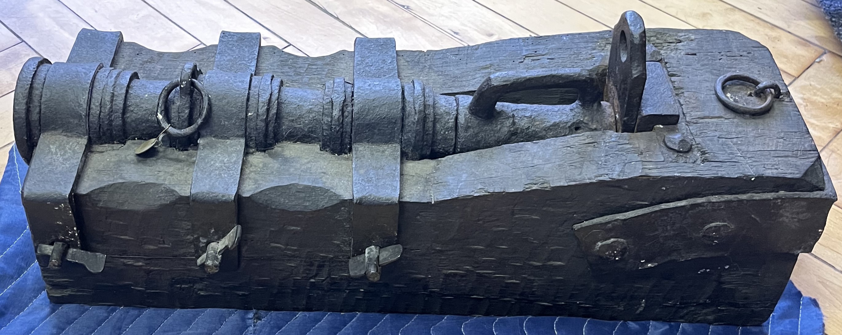 Lot 193 - A RARE IRON BREECH-LOADING CANNON, PROBABLY