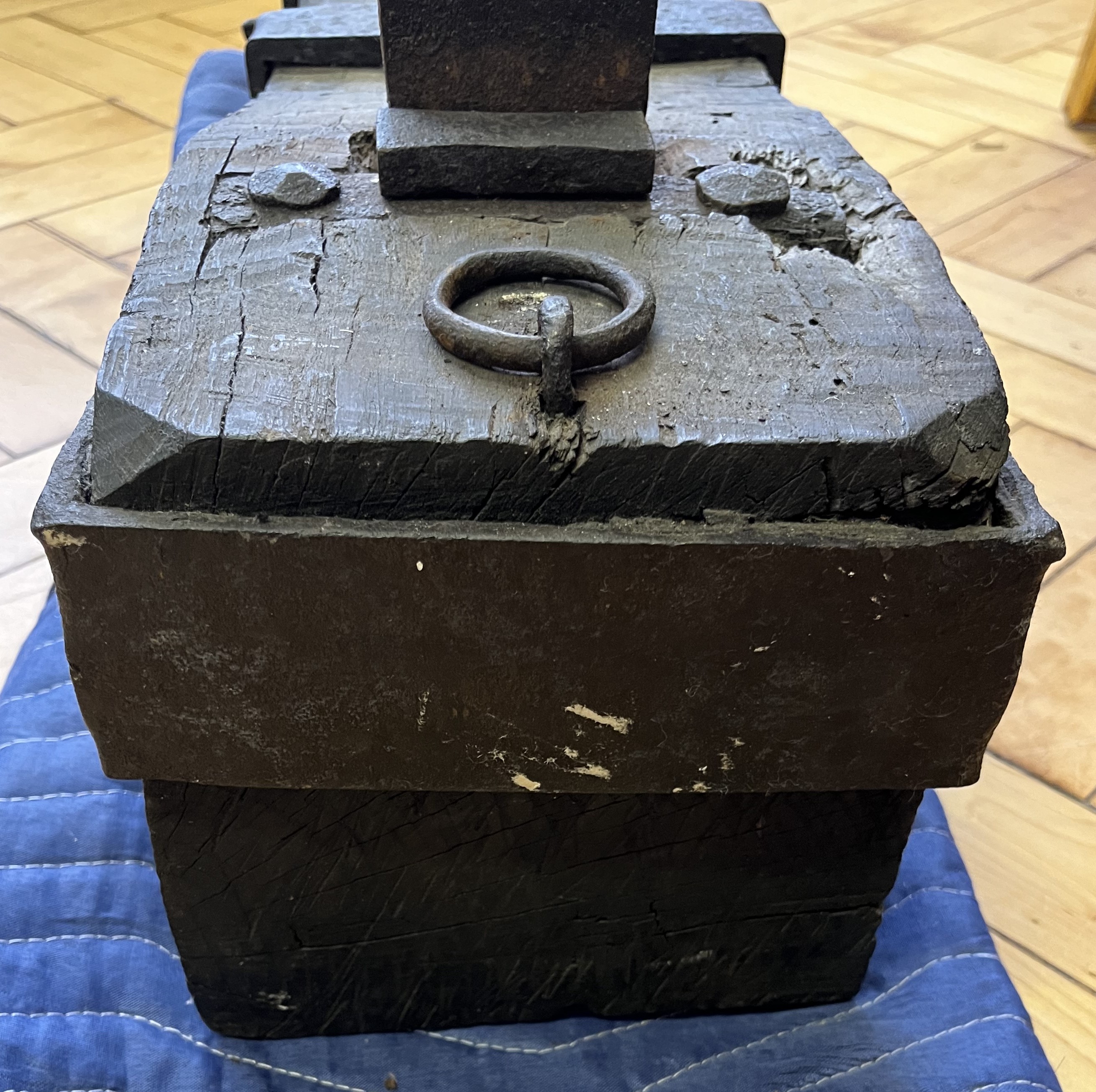 Lot 193 - A RARE IRON BREECH-LOADING CANNON, PROBABLY