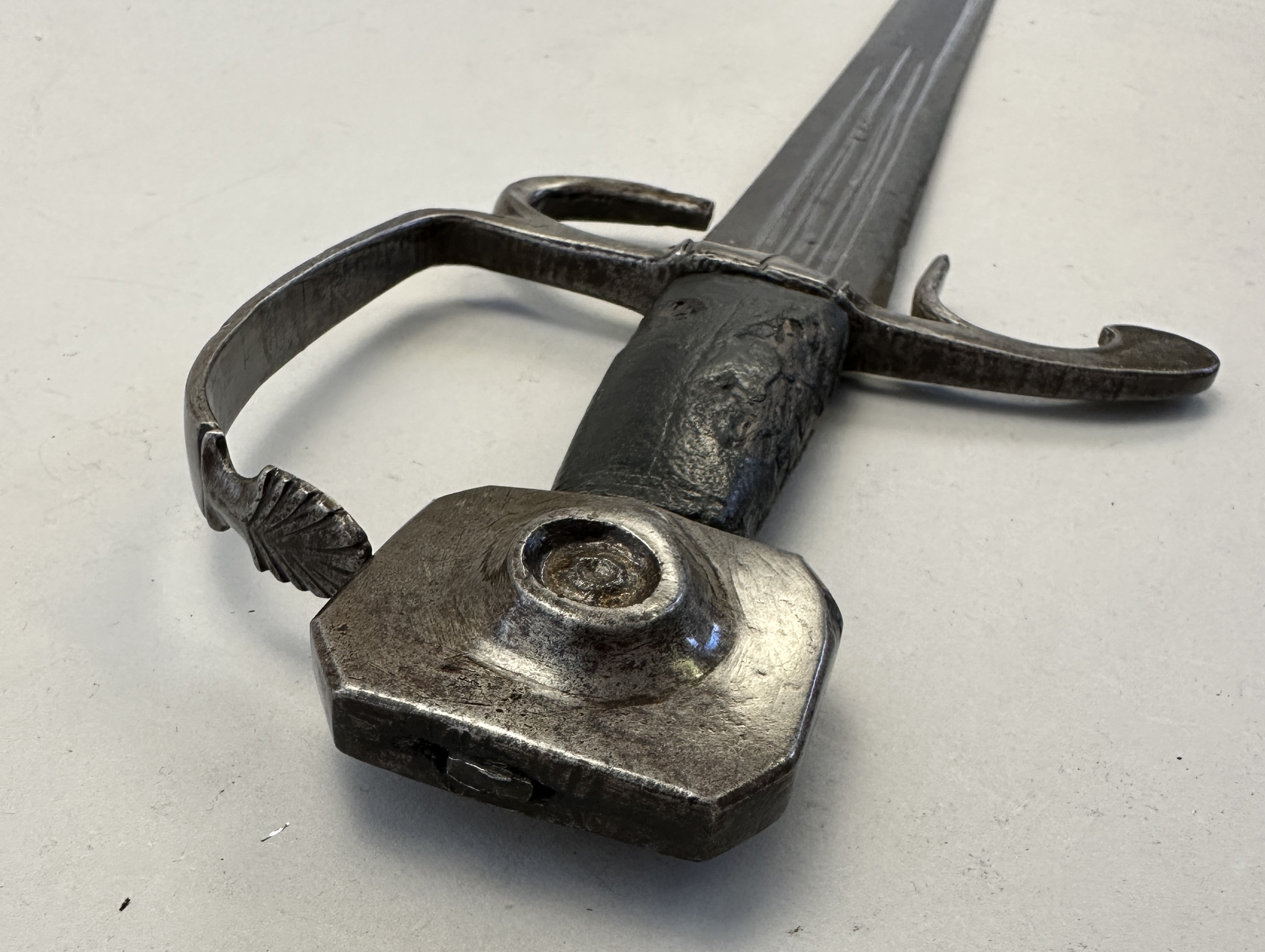 Lot 152 - A RARE NORTH ITALIAN BROADSWORD, LAST