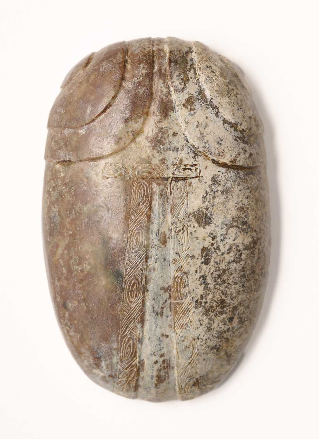 Lot 72 - A CHINESE ARCHAISTIC JADE SCARAB BEETLE