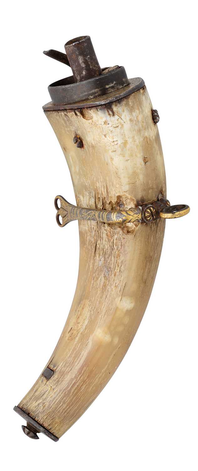 Lot 739 - A SPANISH COWHORN POWDER-FLASK, PROBABLY