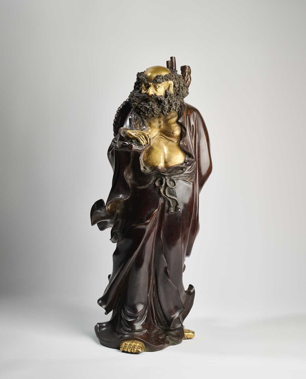 Lot 122 - AN IMPRESSIVE JAPANESE PARCEL-GILT BRONZE